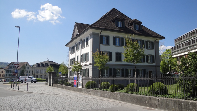 Auskunft und Vermittlung für alle Verwaltungsabteilungen ...